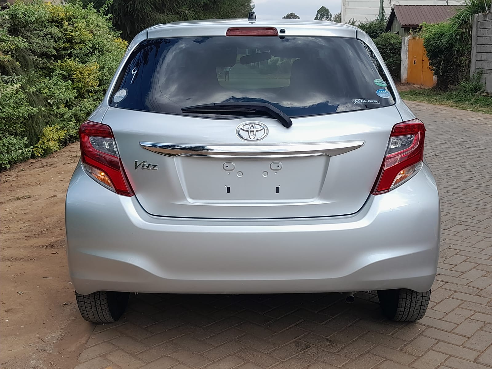 TOYOTA VITZ 1000CC – Roadscout Motors