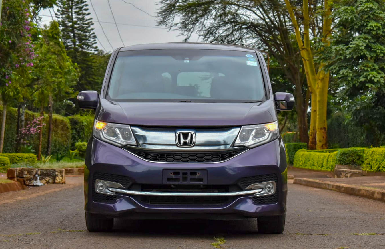 HONDA STEPWAGON SPADA – Roadscout Motors