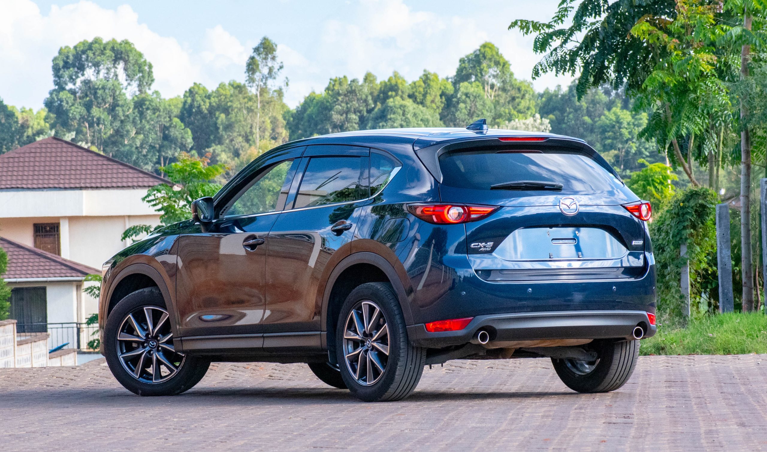 CX-5 2017 PETROL AWD NAVY – Roadscout Motors