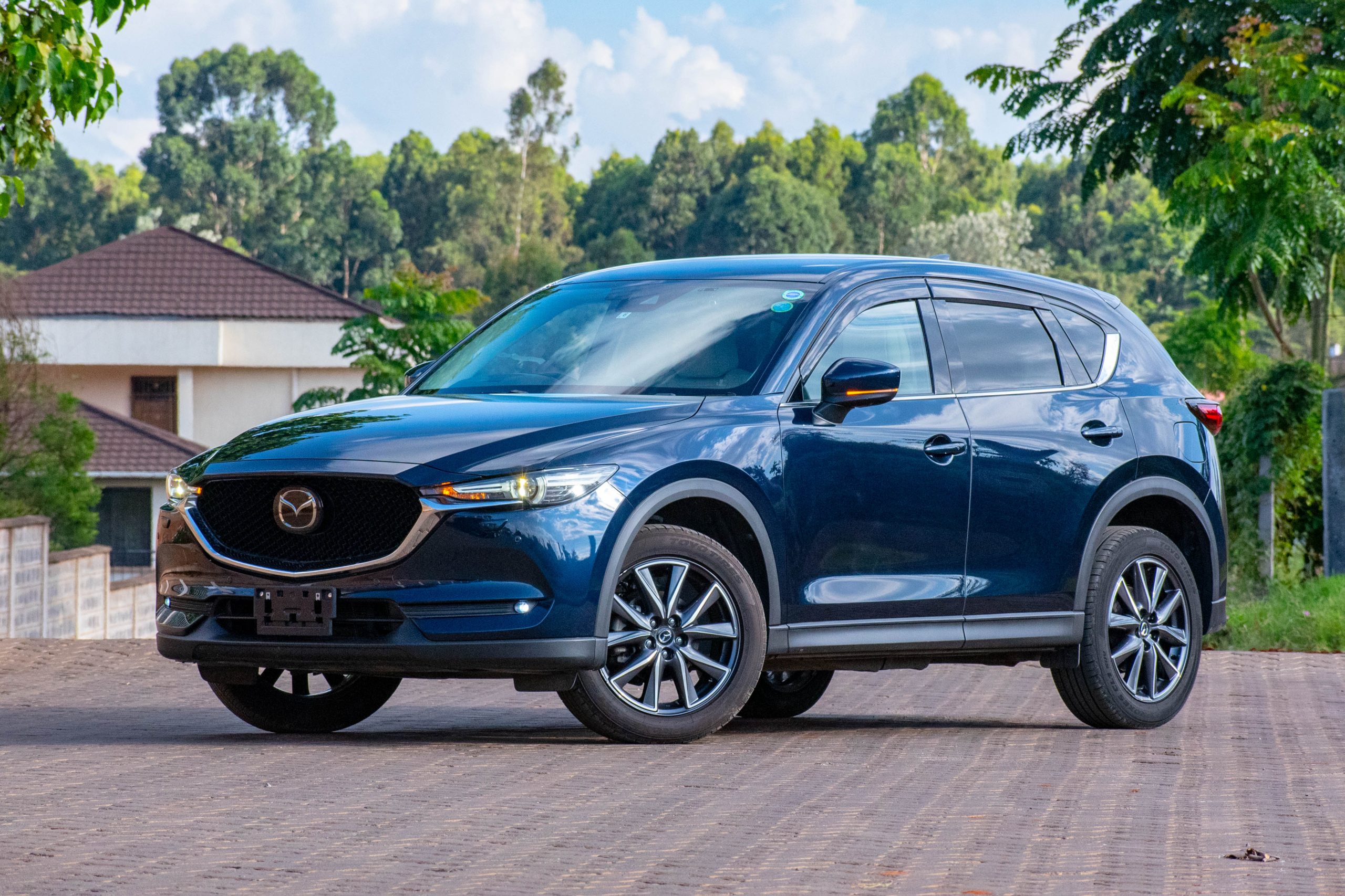 CX-5 2017 PETROL AWD NAVY – Roadscout Motors