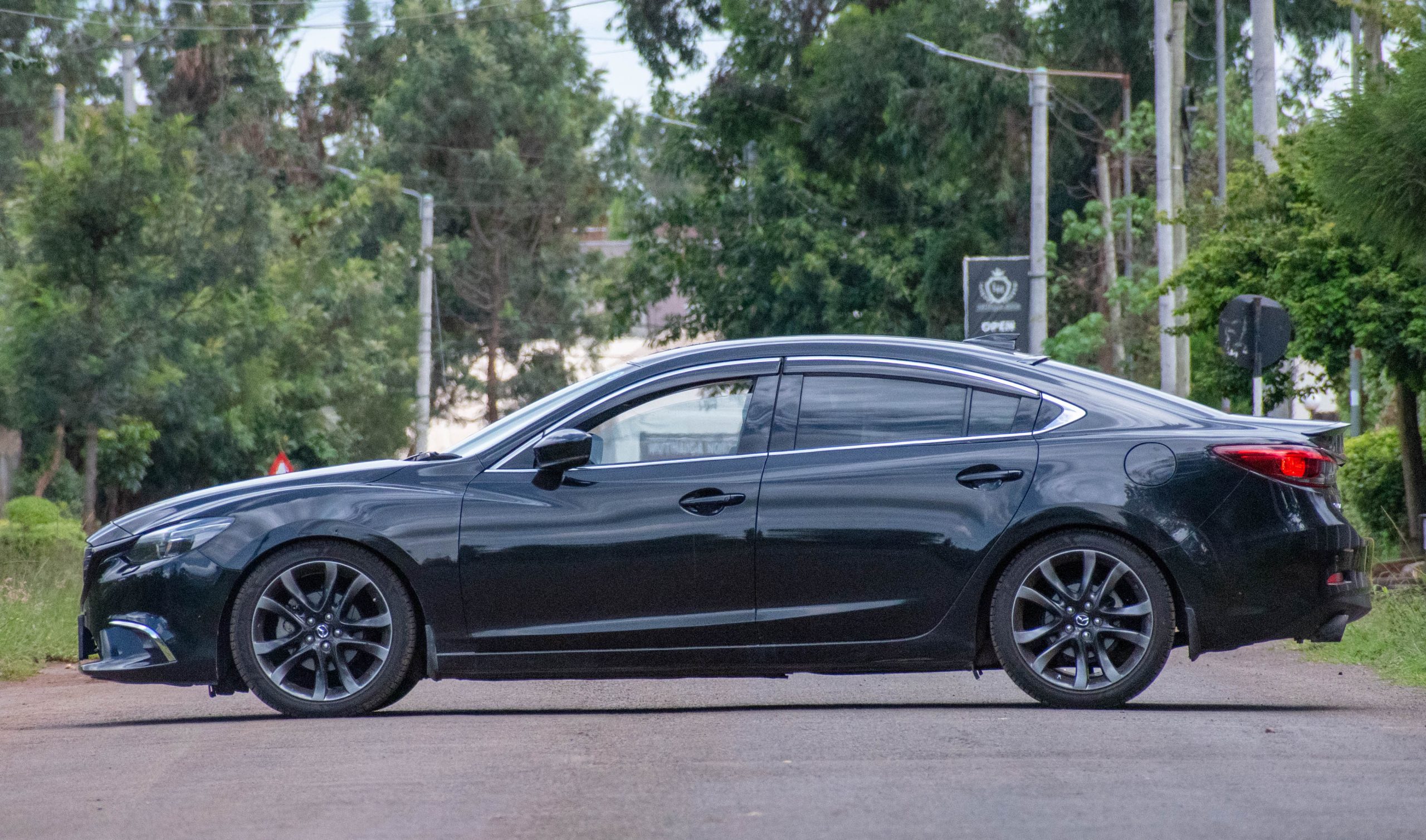 MAZDA ATENZA – Roadscout Motors