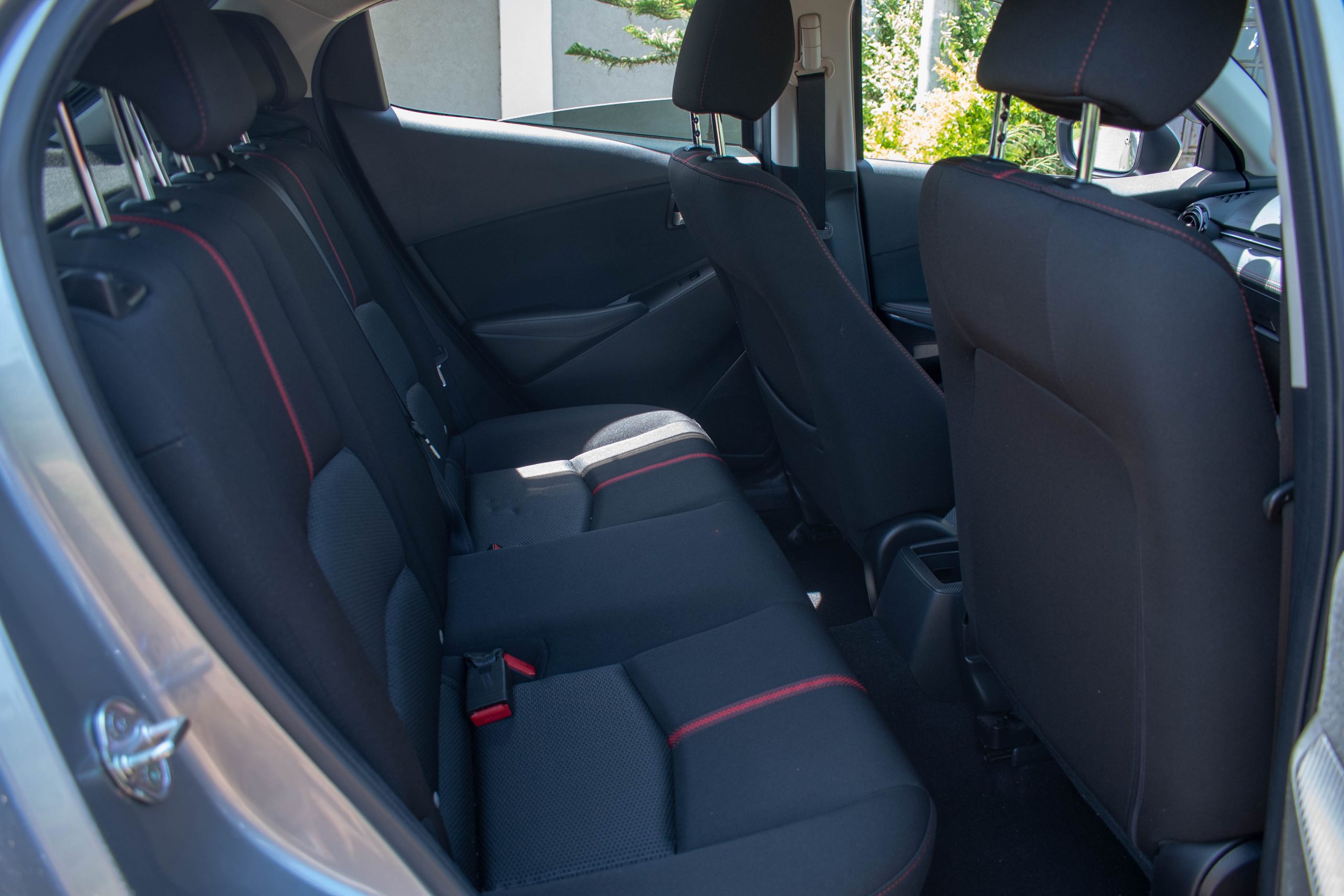 MAZDA DEMIO XDL AWD – Roadscout Motors